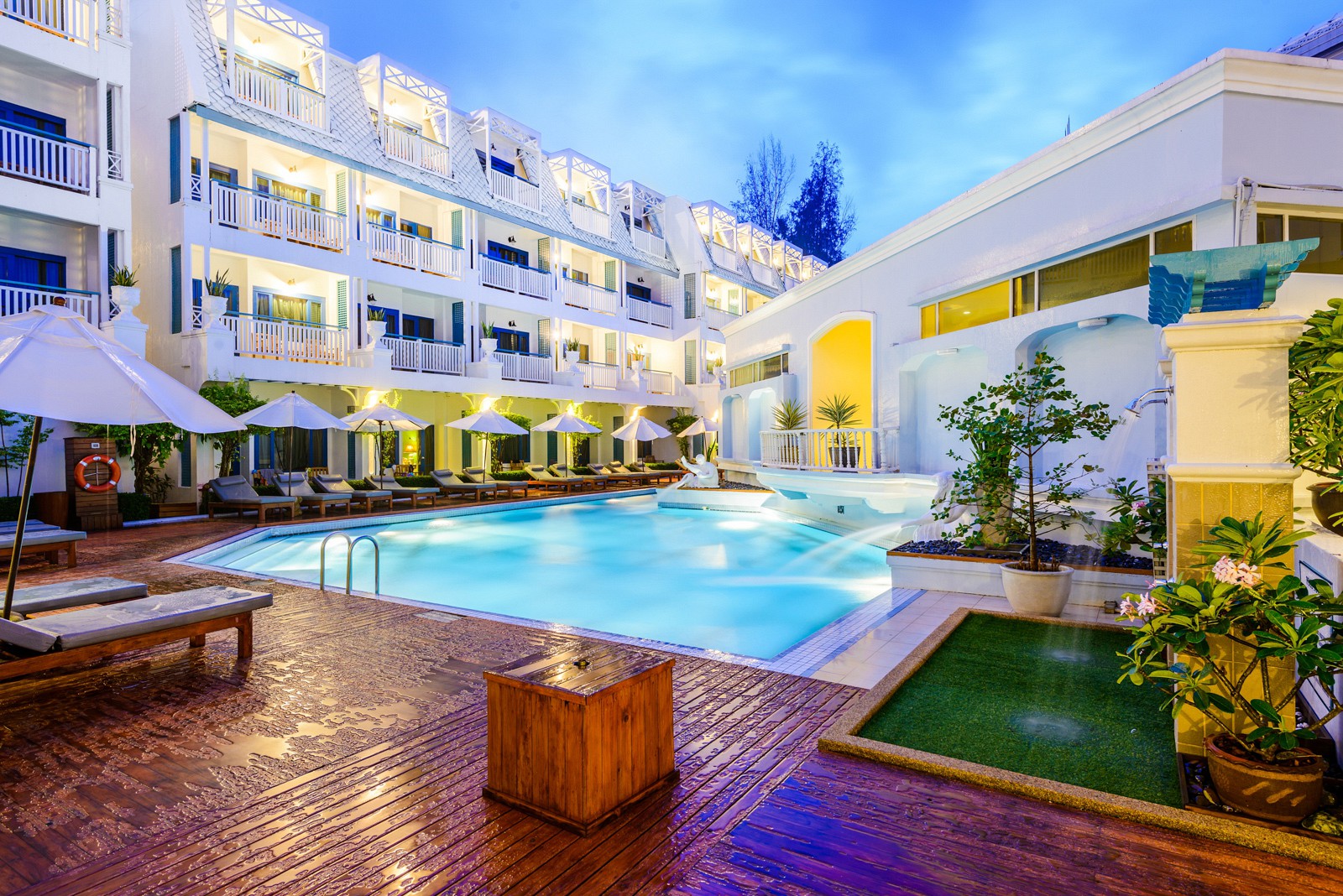 Phuket in April - Sunshine, Sea Breeze, and Activities to Enjoy | Karon ...